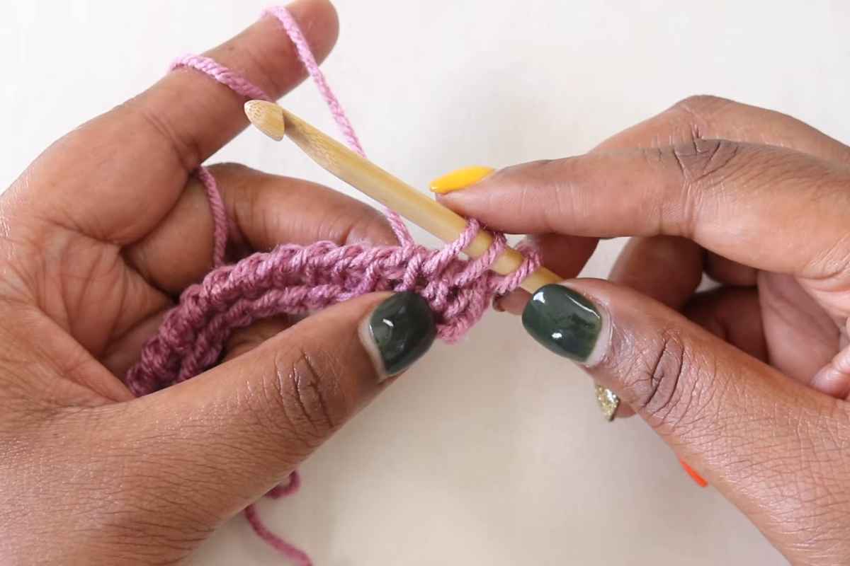 How To Create The Tunisian Crochet Stitch that is Similar to Knitting