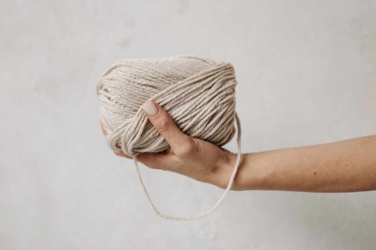 How to Roll Yarn into a Ball Really FAST and FUNNY!