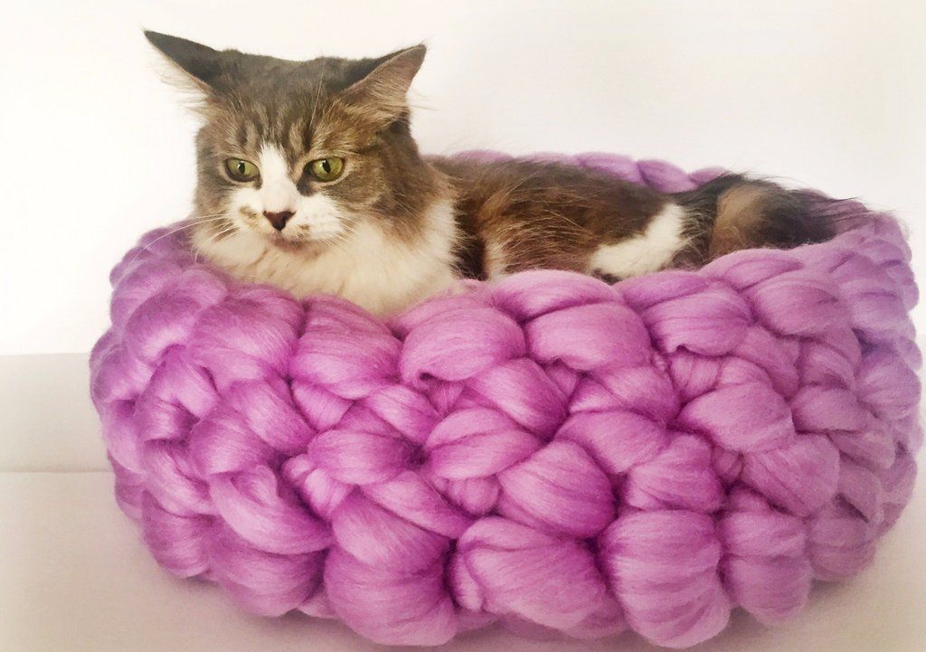 How to Crochet a CAT BED in Less Than 30 Minutes