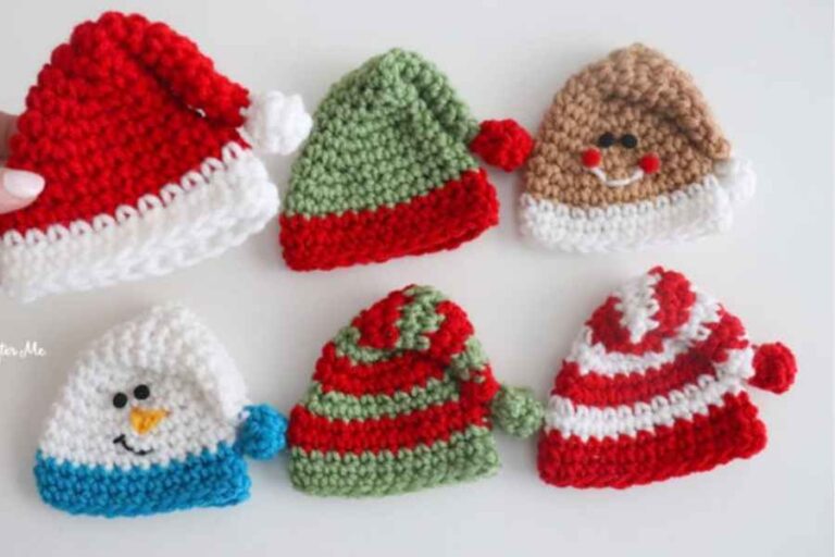 Ready in 10 minutes! Crochet Mini Holiday Hats