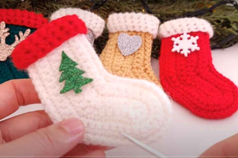 Super Easy and Fast Crochet Christmas Stocking for beginners