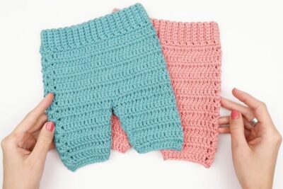 Super Easy Tutorial For How To Crochet Baby Pants or Legging