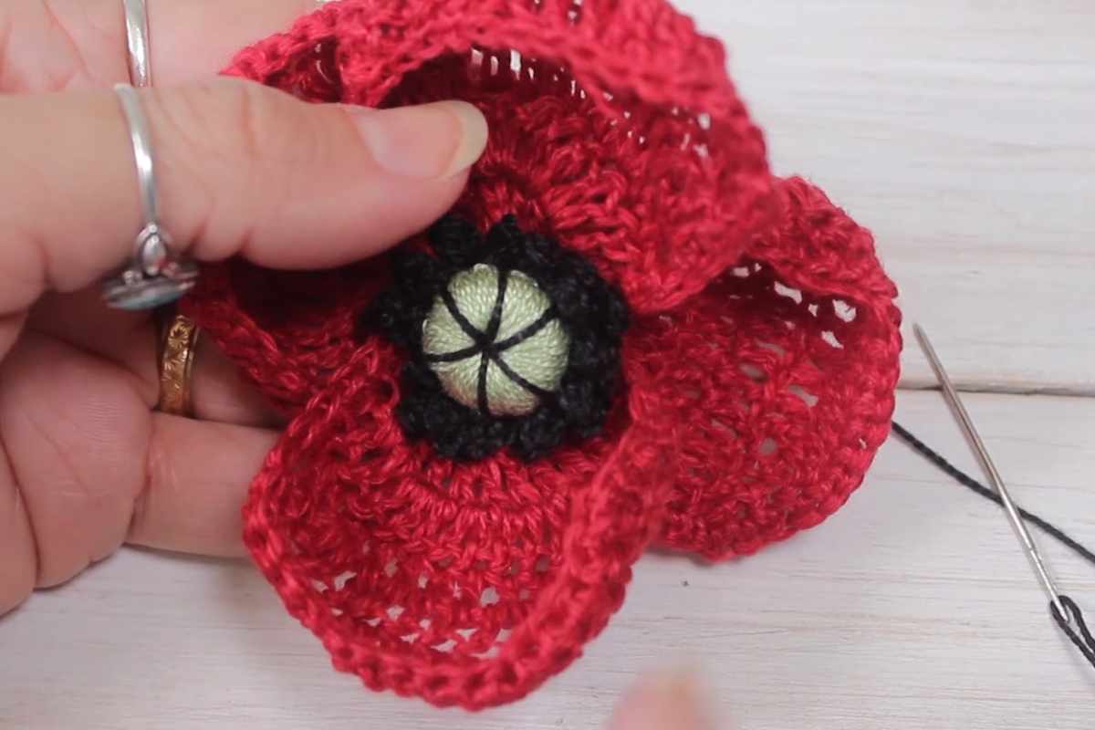 Easy and Fast! Crochet Poppy Pattern