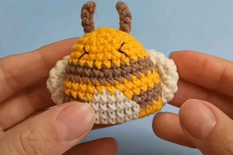 Free Crochet Pattern Honey Bee Keychain