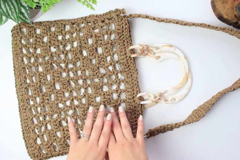 Crochet a Perfect Tote Bag With This Easy Method