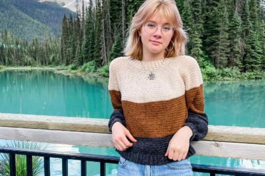 Easy Rocky Colourblock Crochet Sweater - Free Pattern