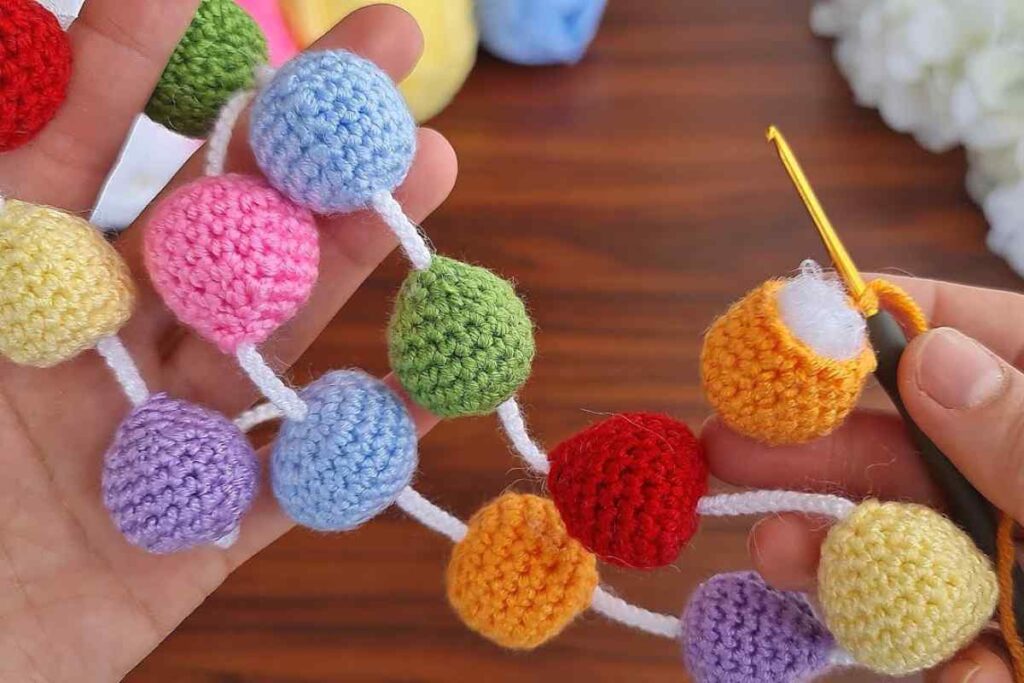 Tiny Treasures: Crochet the Most Beautiful Ornamental Balls