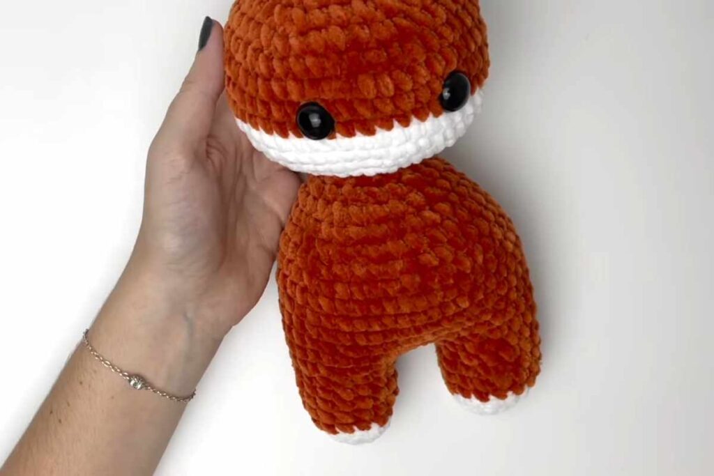 Cute and Cuddly: The Easy Crochet Fox Amigurumi Pattern