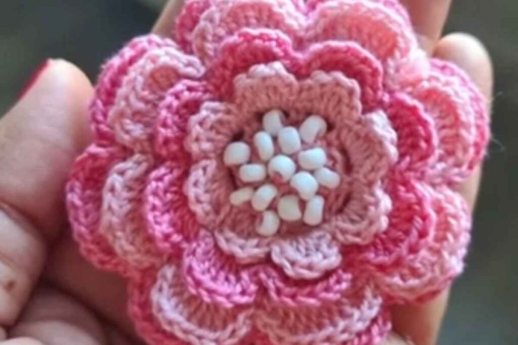 Beautiful Crochet Layered Flowers Crochet: A Step-by-Step Tutorial
