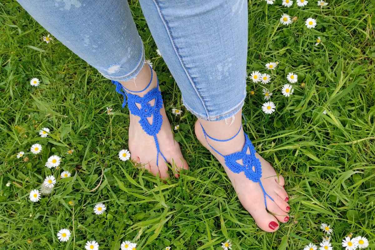 How to Crochet Barefoot Sandals - EASY VIDEO TUTORIAL