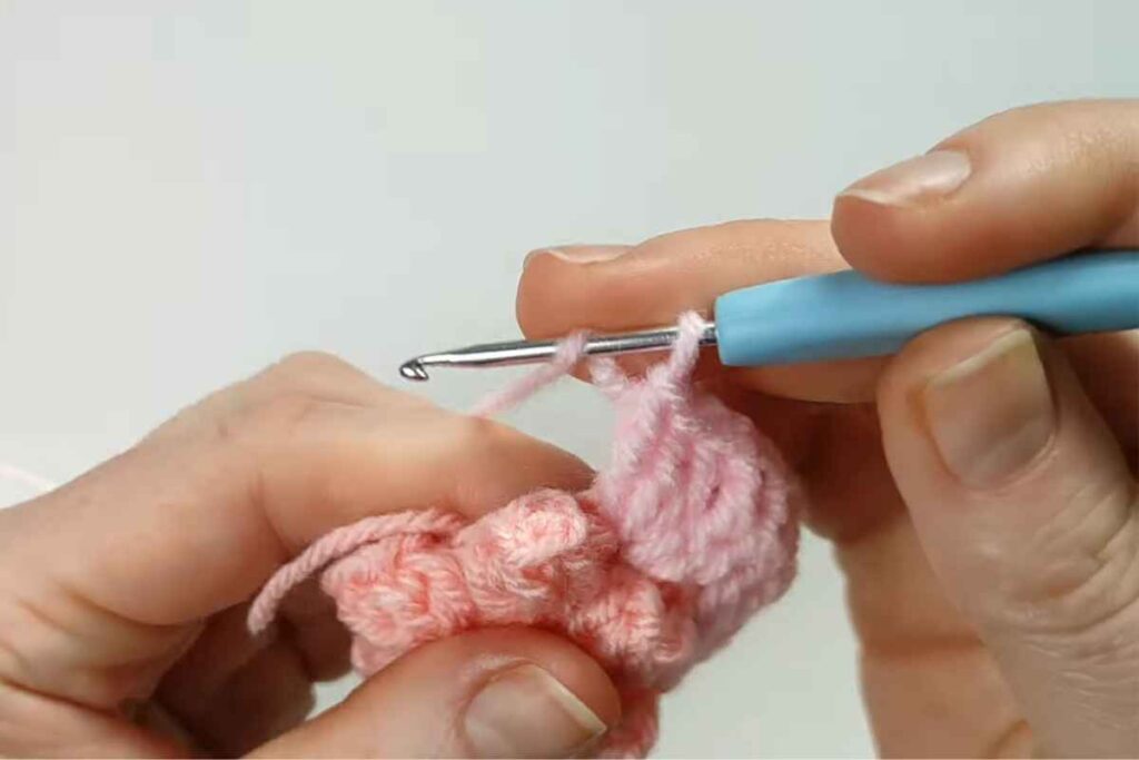 Make This Beautiful Crochet Heart Tutorial for Valentine's Day