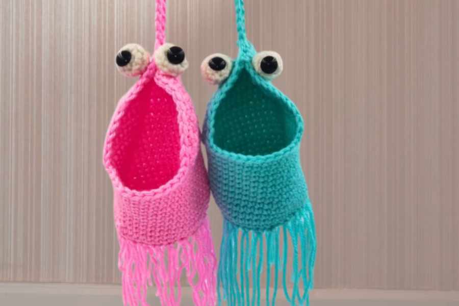 Easy Crochet YIP YIP Alien Basket Tutorial