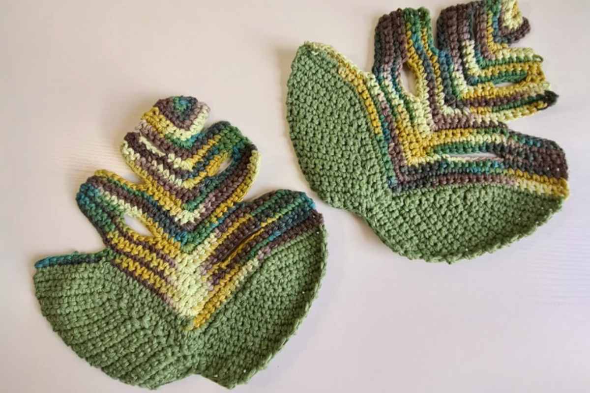 Transform Your Table Decor: Crochet Monstera Leaf Placemats