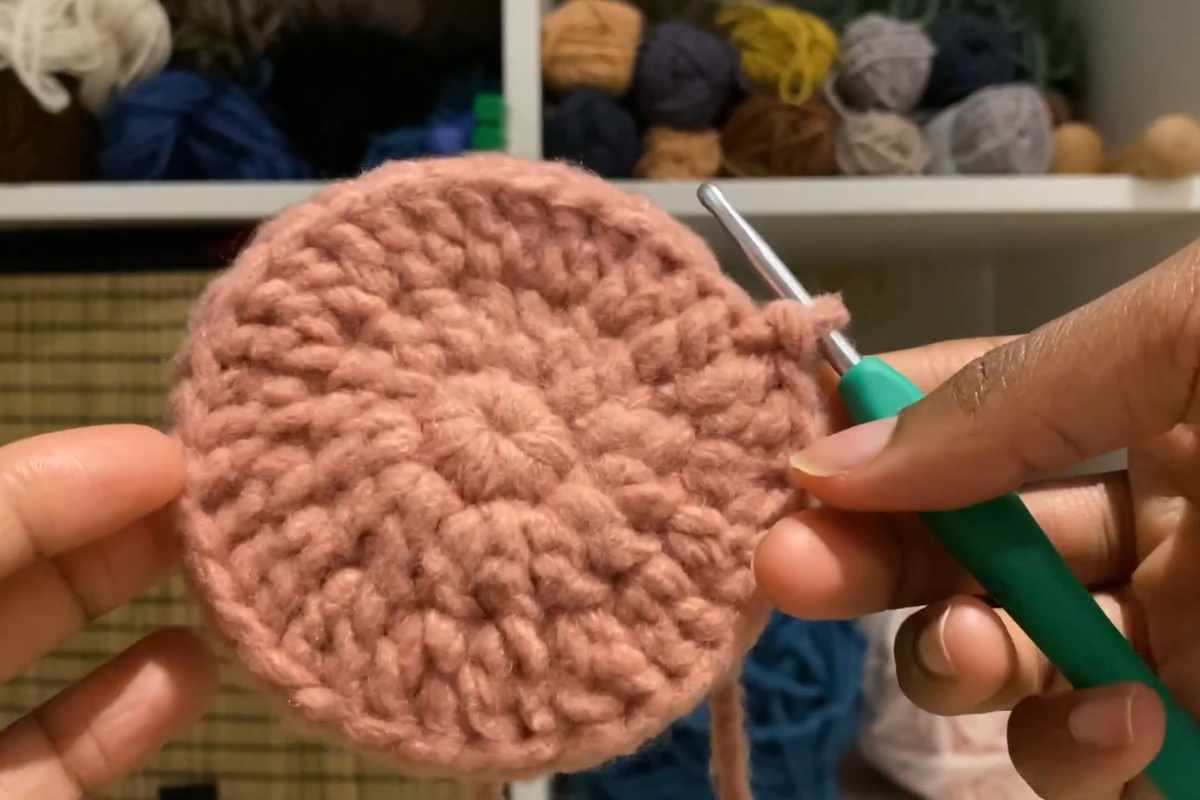 Easy Crochet Pillow Tutorial: Bubble Effect Design