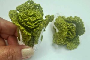 Easy Crochet Vegetables: Romaine Lettuce Pattern