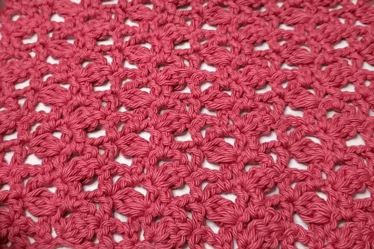 Gorgeous Floral Lacy Crochet Stitch: Easy 1-Row Pattern!