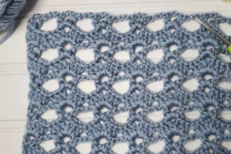 Learn This Super Easy Peasy 2-Row Crochet Stitch!