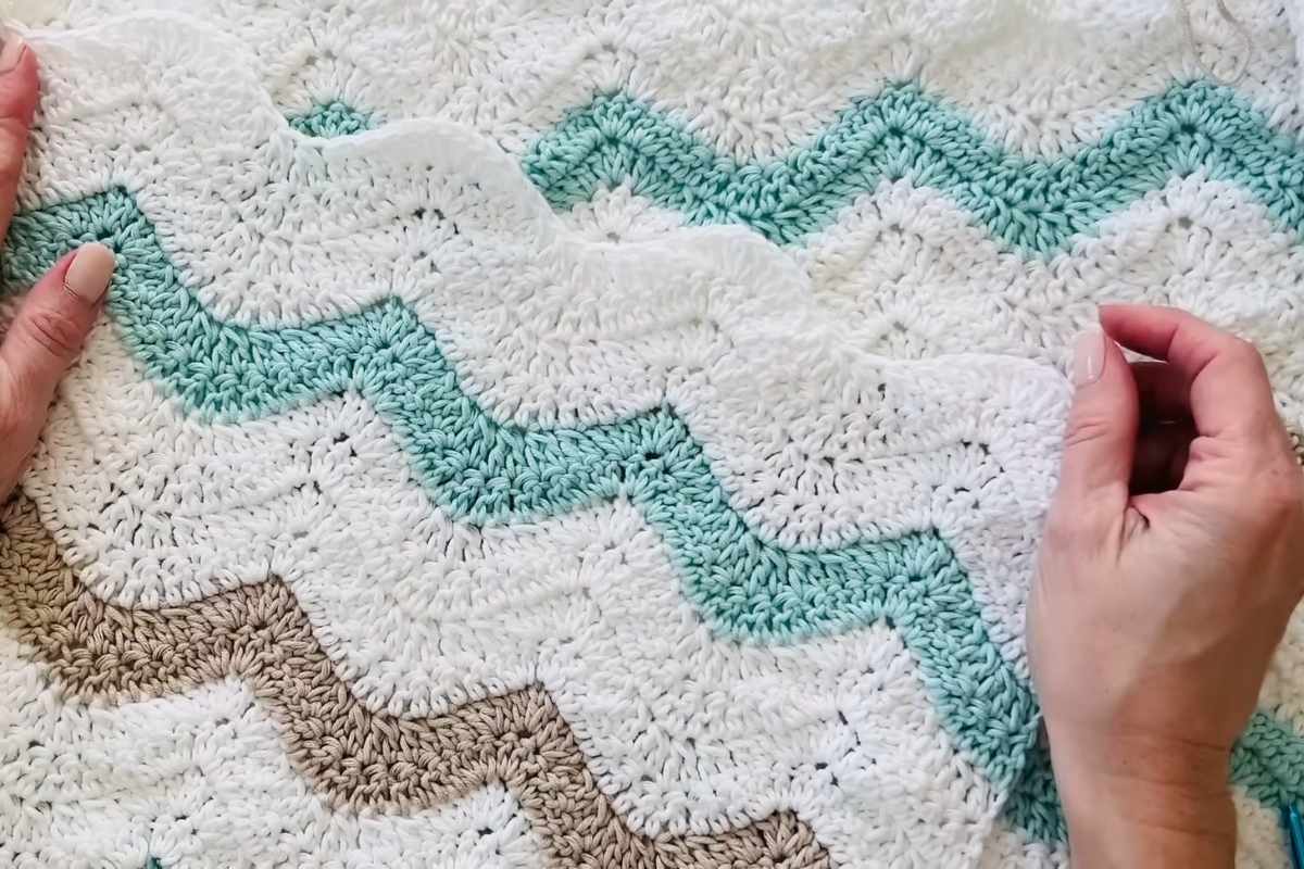 How to Crochet the Stunning Ocean Waves Blanket