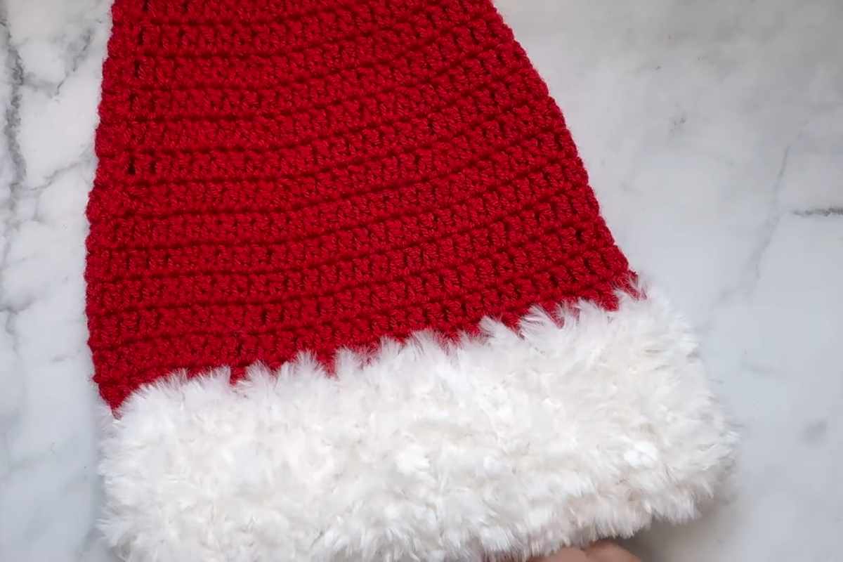 DIY Fun Santa Hat with Easy Crochet Stitches
