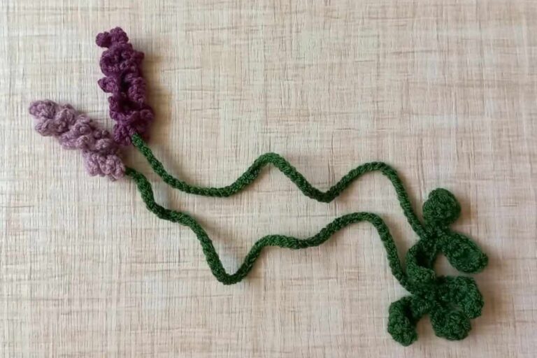 Lavender Flower Crochet Bookmark (Cute & Easy Tutorial)