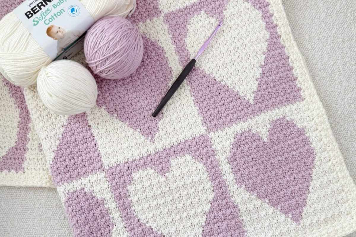 Crochet Inverse Hearts Baby Blanket - A Sweet Spin on a Classic Gift