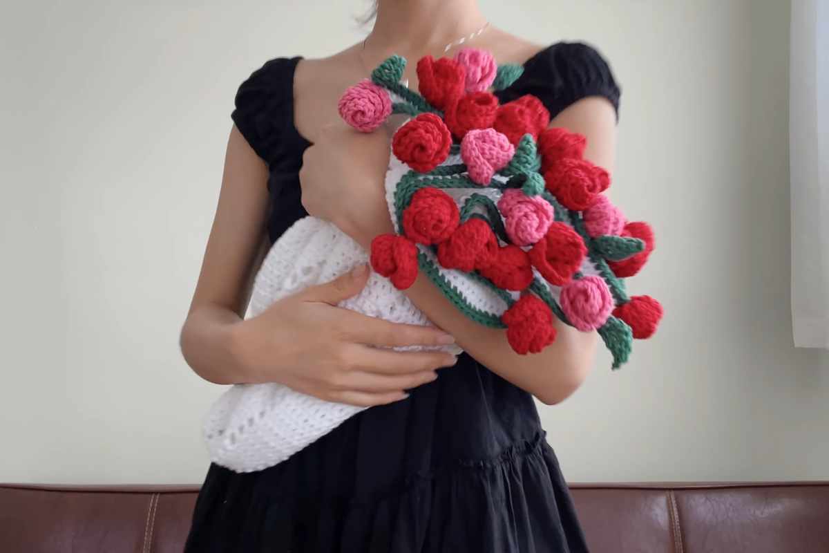 How to Crochet the Rose Bouquet Blanket