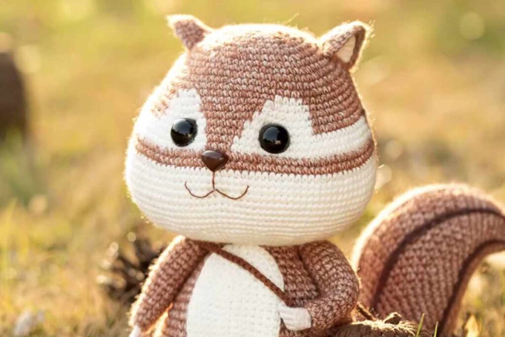 This Chipmunk Amigurumi Will Melt Your Heart - Crochet Video Tutorial