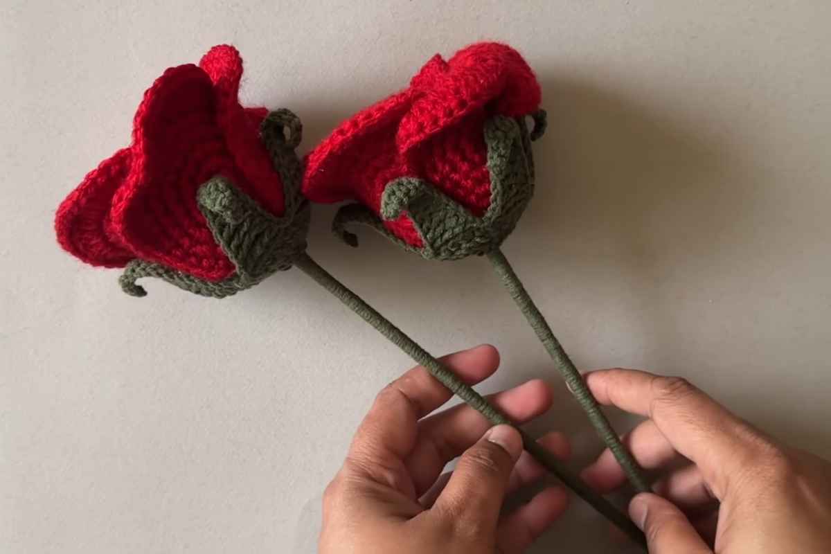 Crafting a Crochet Classic Red Rose: A Beginner’s Guide
