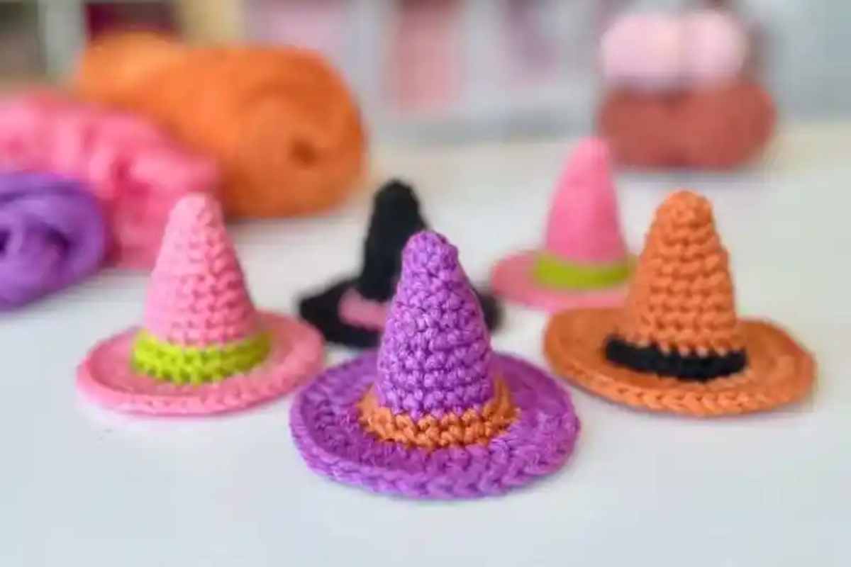 Crochet a Cute Mini Witch Hat – Beginner Project for Halloween Fun