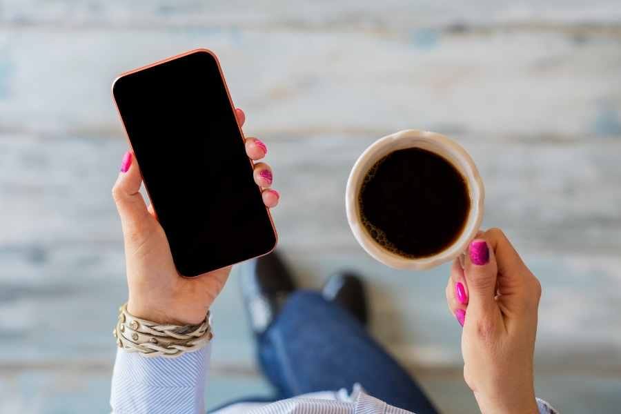 Phone Trade-In vs. Selling: Which One Pays Off?