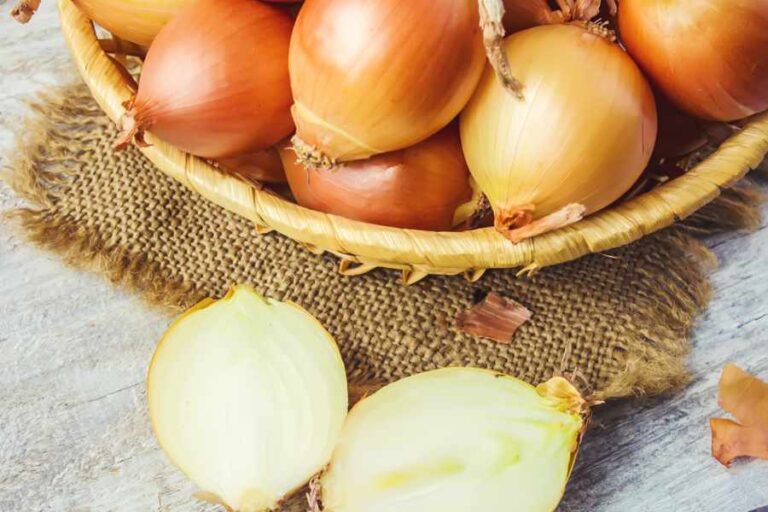 6 Proven Strategies for Maximizing Onion Size & Flavor