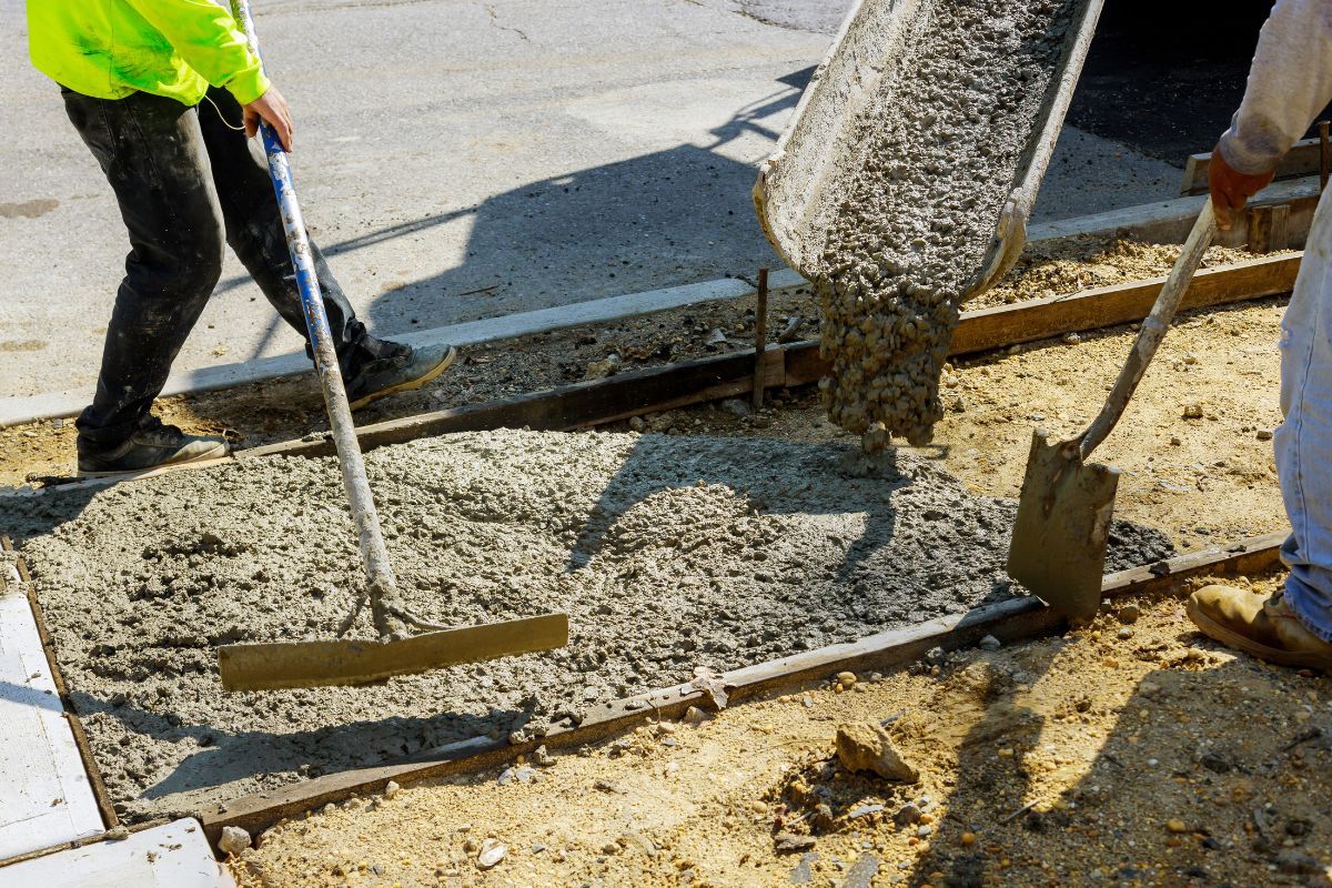 How to Mix Concrete