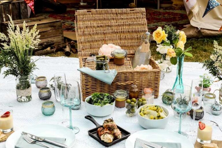 15 Inspired Outdoor Birthday Party Ideas for Adults