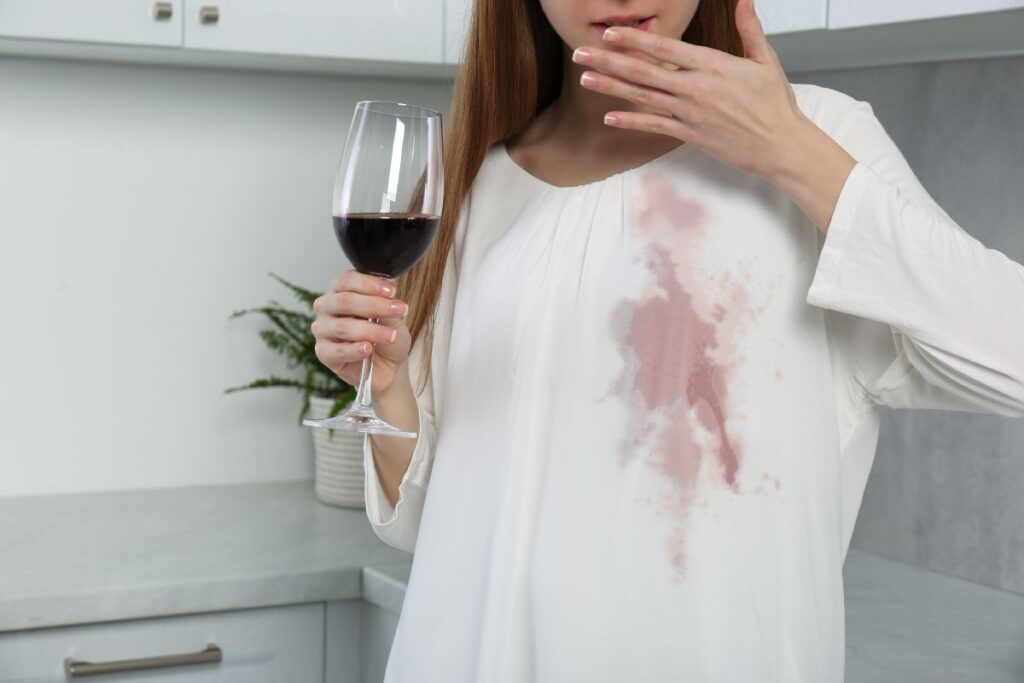 The Best Tips to Remove Red Wine Stain for Clothing