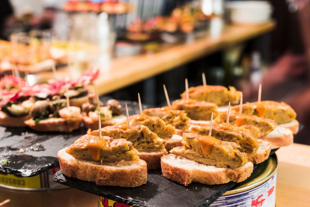 Discover How to Throw An Amazing Tapas Party