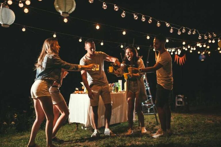 How to Throw an Outdoor Party