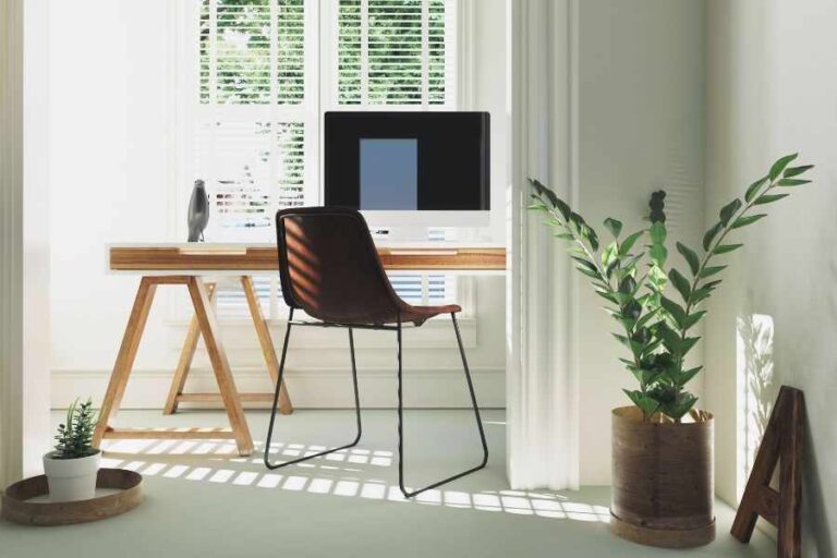 How to Feng Shui Your Desk For More Productivity