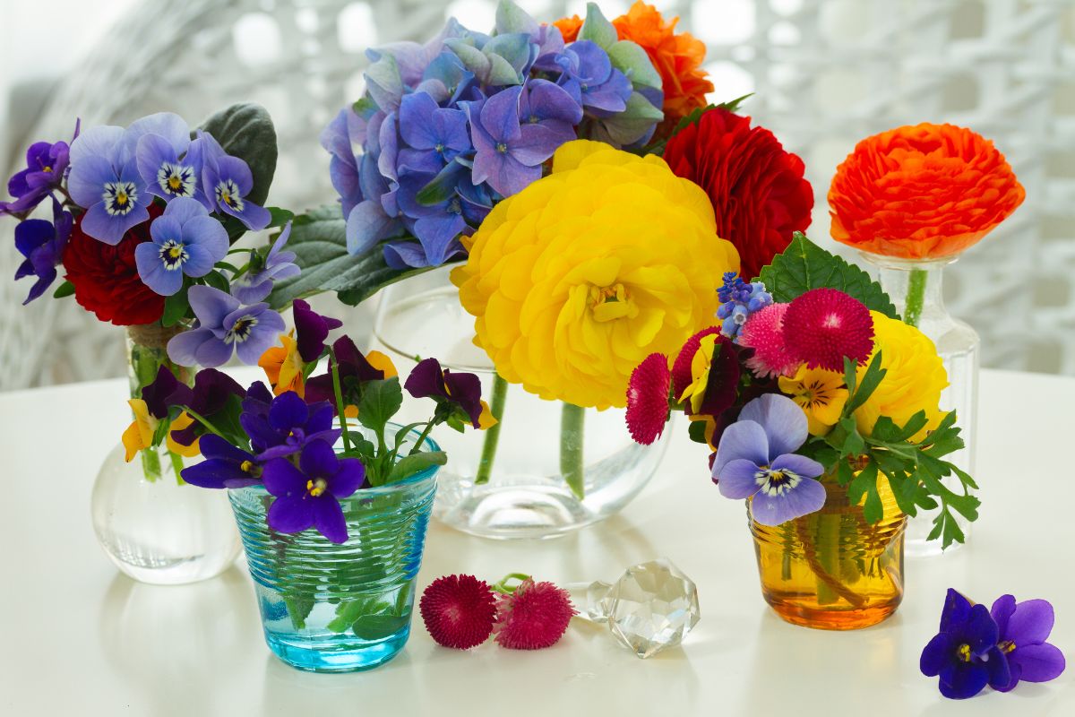 The Best Ways to Keep Your Flowers Fresh