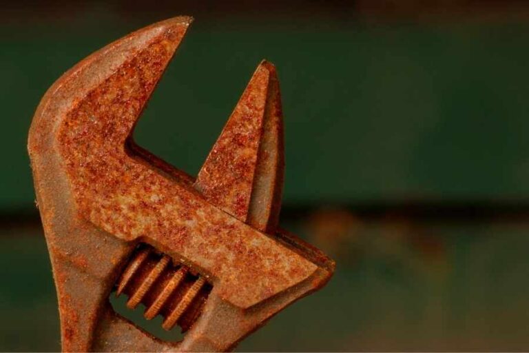 Tips to Remove Rust From Different Surfaces