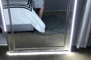 Simple DIY Hack to Light Up a Full Lenght Mirror