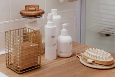 Simplify and Thrive - 7 Essentials for a Minimalist Bathroom