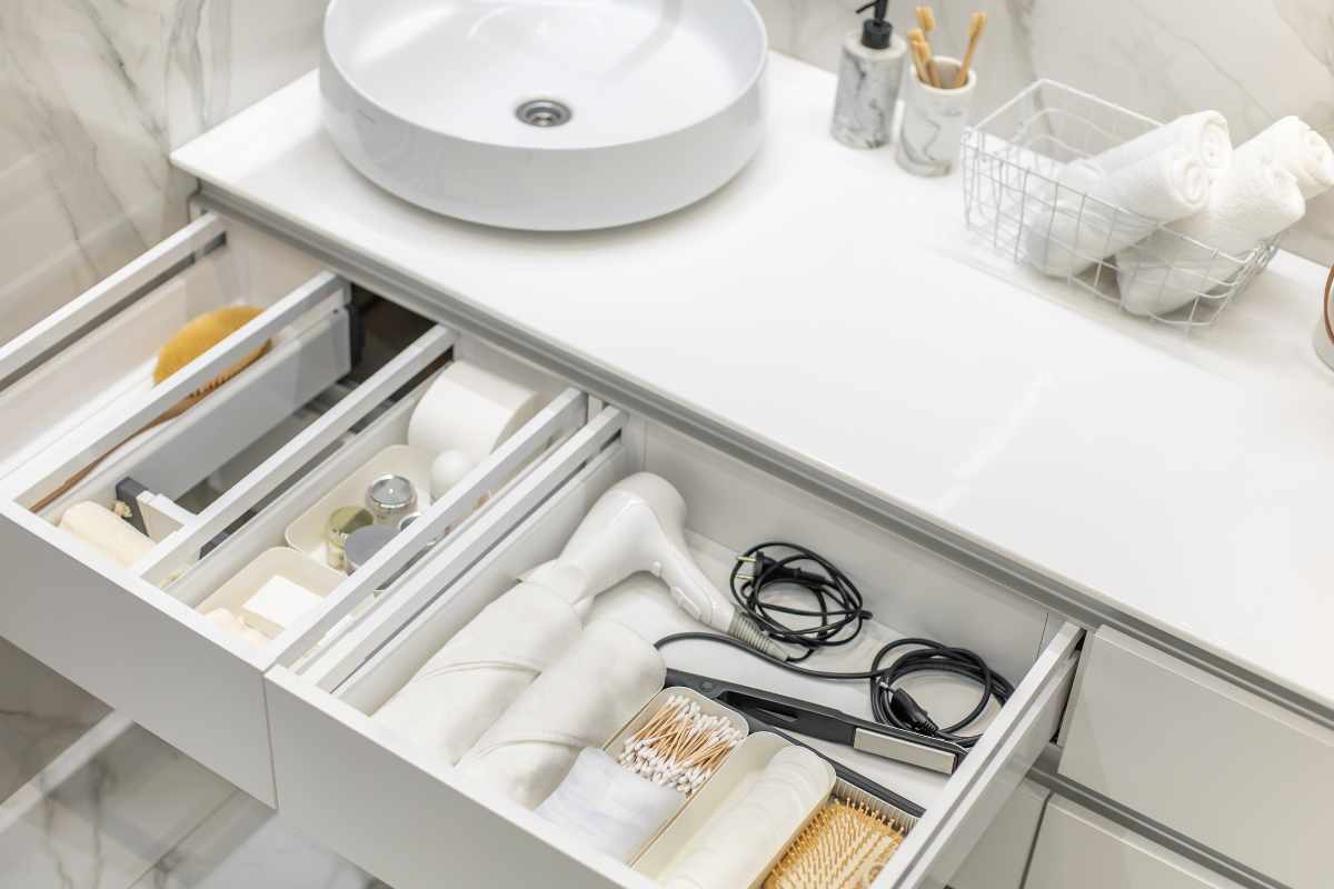 Favorite Master Bathroom Organization and Storage Ideas!