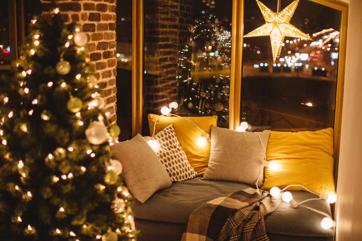 Holiday Home Transformation: Christmas Decorating Tips & Tricks!