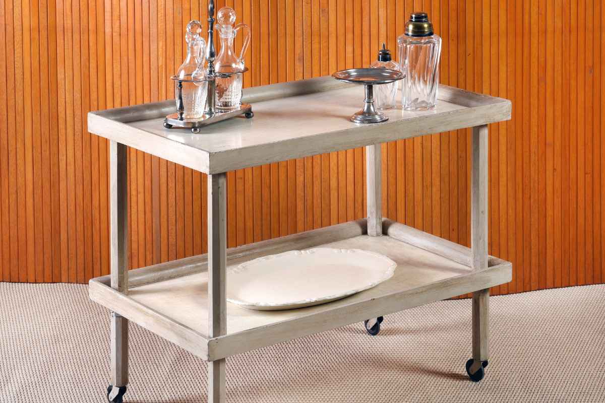 How to Style a Bar Cart for Entertaining