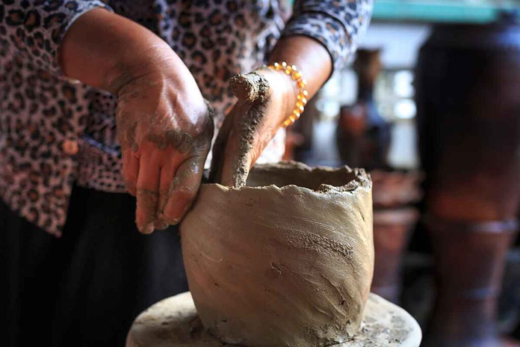 Beginner-Friendly Pinch Pot Projects You Can Make at Home