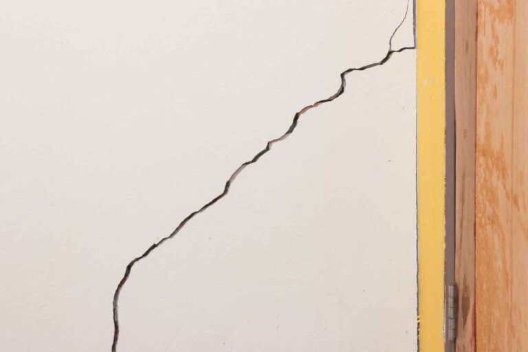 Beginner’s Guide to Fixing Wall Cracks