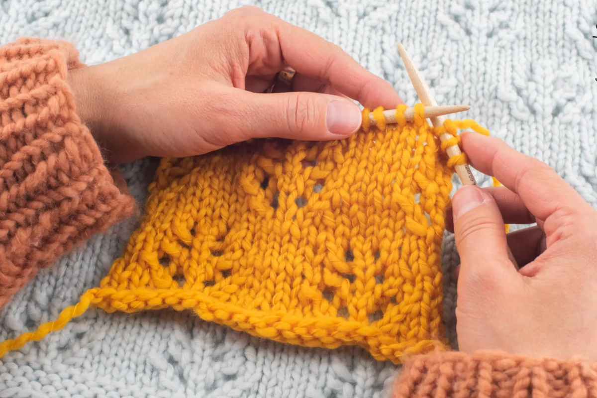How to Knit the Pinecone Stitch