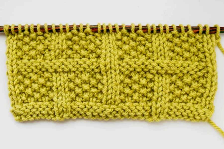 Simple and Pretty! Learn to Knit this Lattice Seed Stitch