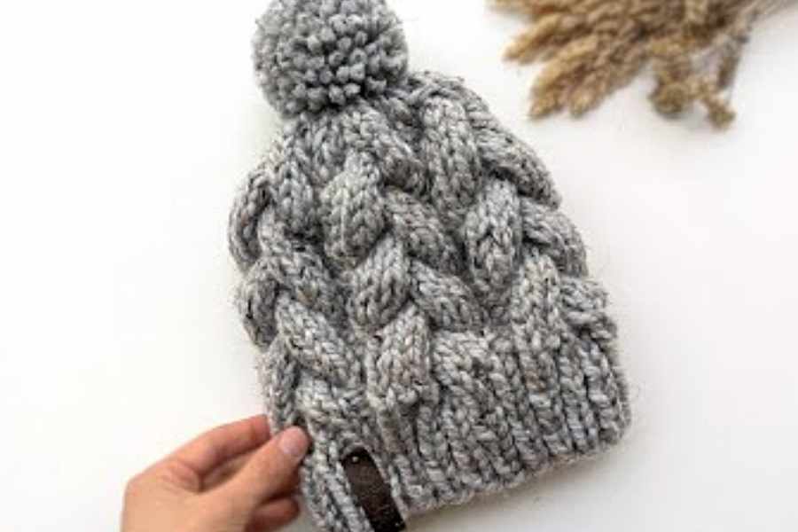Super Chunky! Learn to Knit this Cable Hat