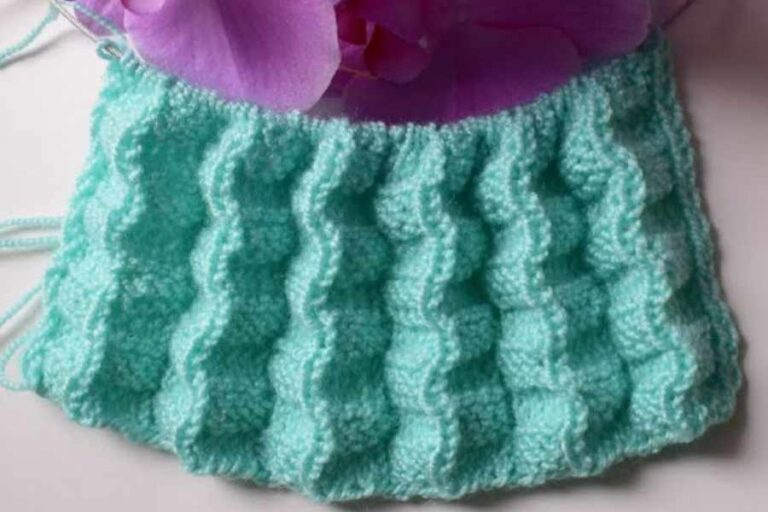 Pleated Knitting: Step-by-Step Tutorial for 3D Patterns